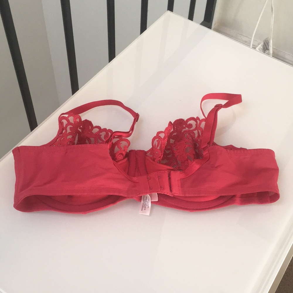 Beautiful Victoria Secret Crimson Brocade Bra With Sa… - Gem